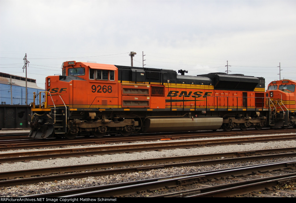 BNSF 9268